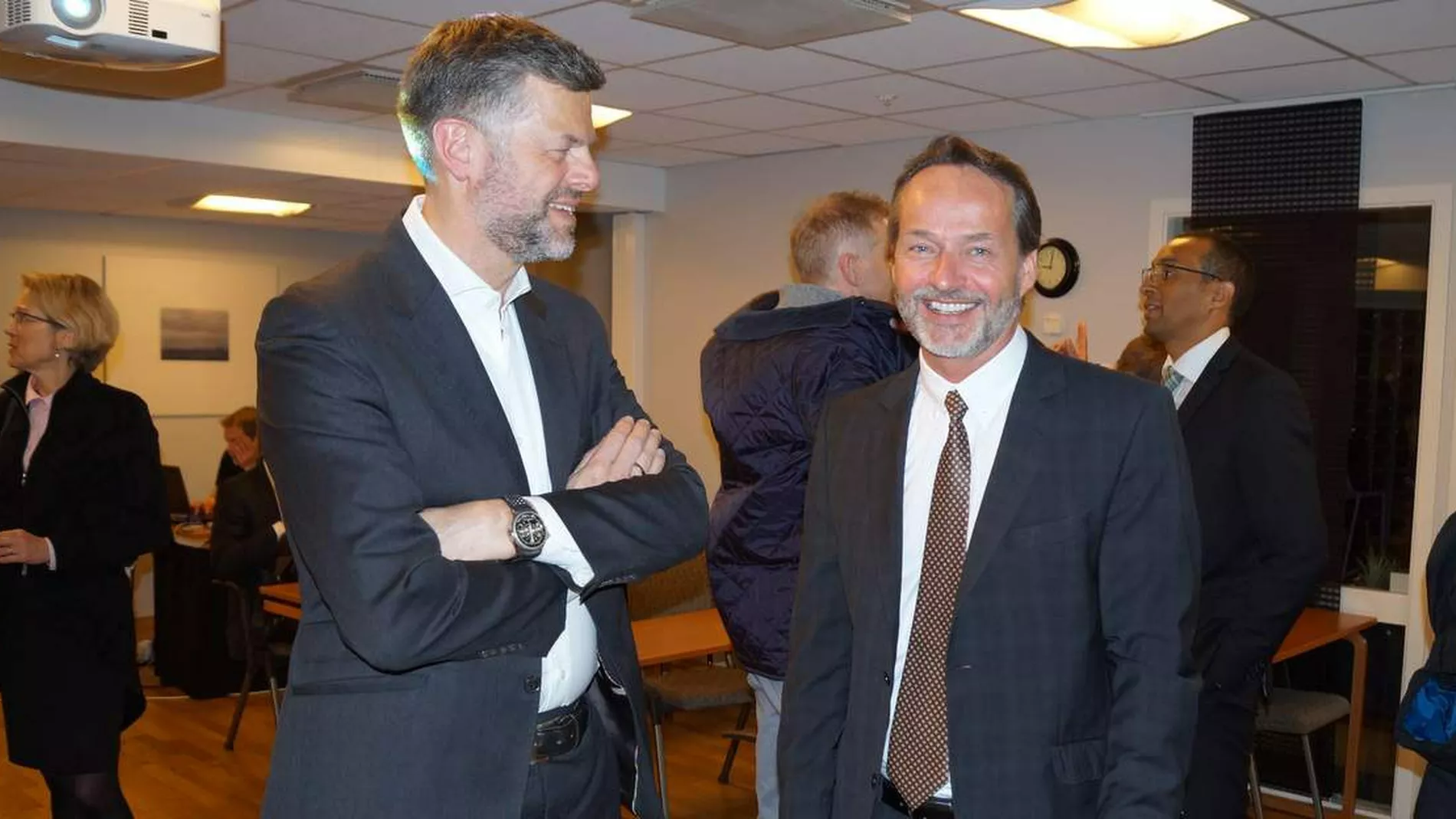 Hexagon over en halv milliard mer verdt | NETT NO Hexagon over en halv milliard mer verdt | NETT NO