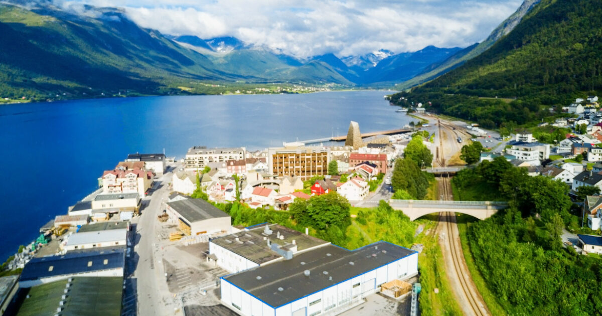Tussa satsar på Åndalsnes | NETT NO